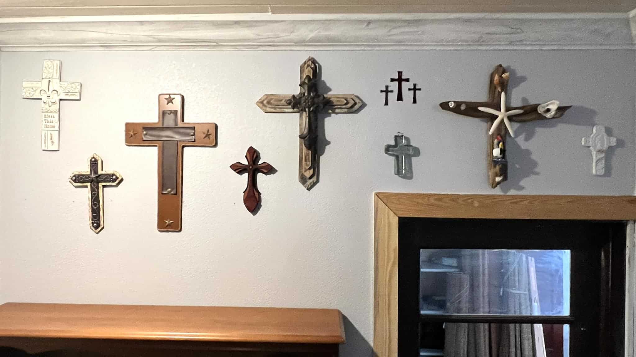 Cross Wall - Pauline Manor