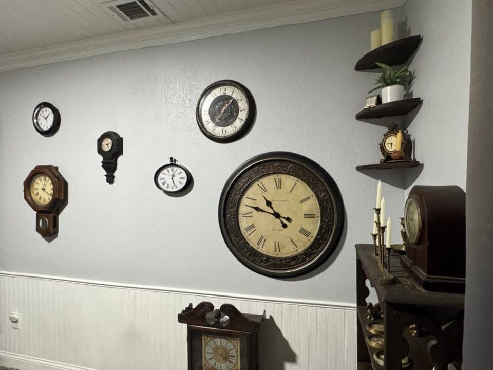 The Clock Room: Clock Gallery Wall - Pauline Manor